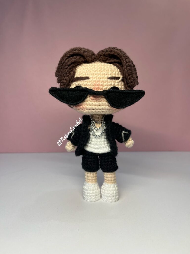 Peso Pluma “Tommy” – Patrón Digital - Najera Crochet - by Grace