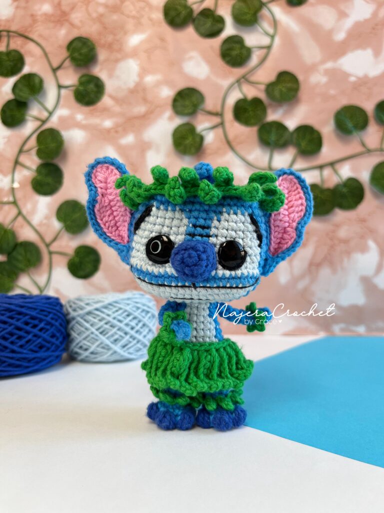 Lilo y Stitch “Hula Hula” – Patrón Digital - Najera Crochet - by Grace